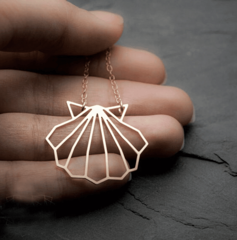 Scallop Shell Necklace ( Origami Style ) - Passport Ocean